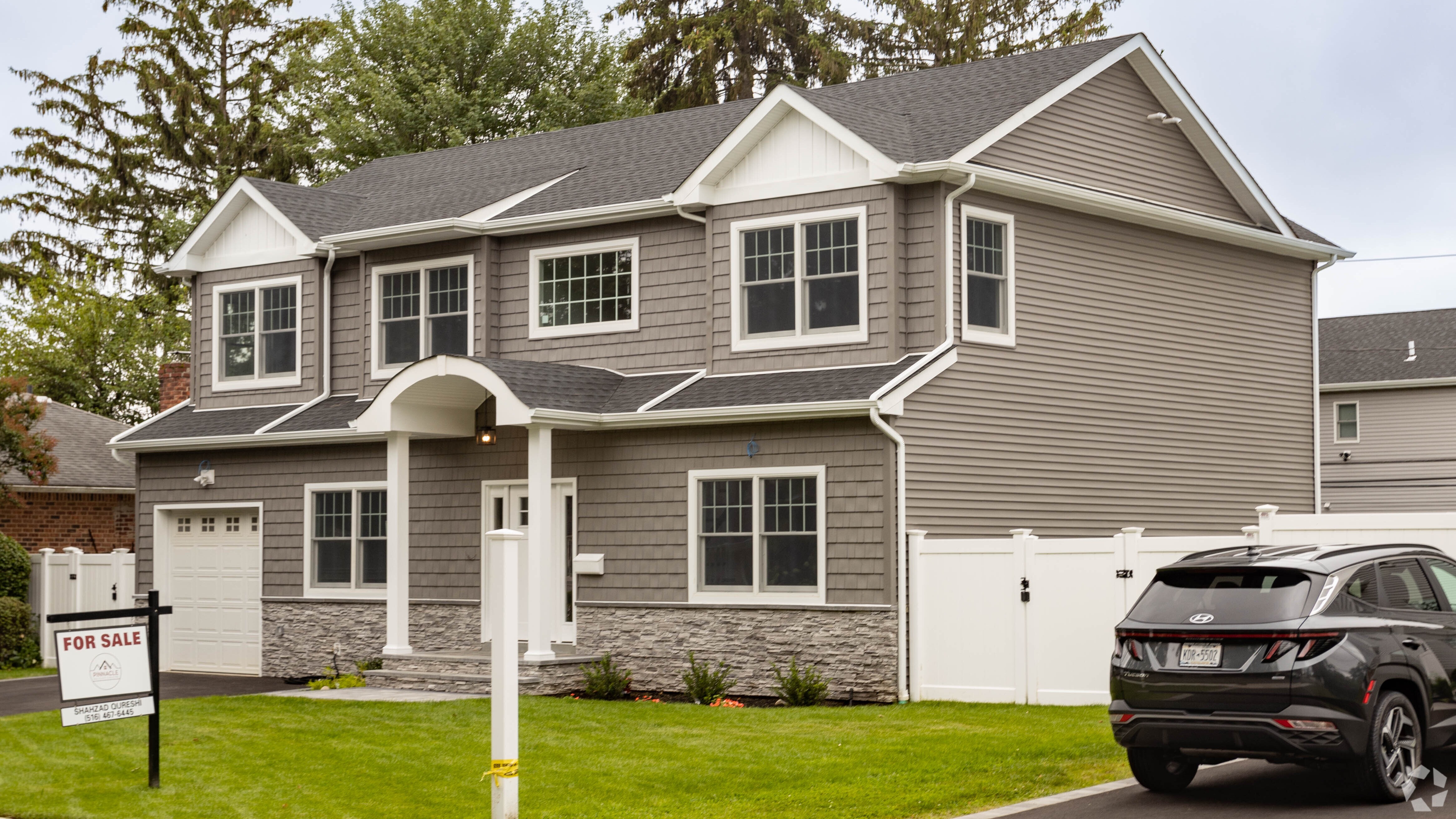 What Credit Score Do You Need to Buy a House? - Homes.com